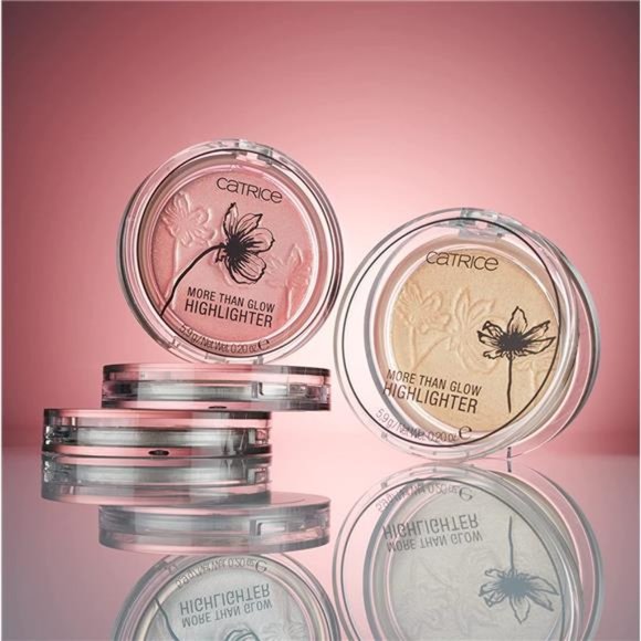 Makeup | Silky Soft Texture For A Subtle Glow Highlighter | Poshmark